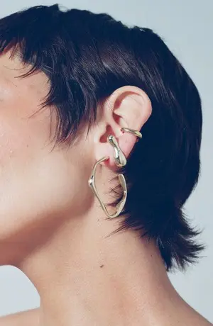 FARIS Onda Hoop Earrings - Gold