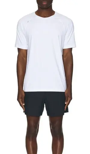 RHONE Reign Short Sleeve Tee In White - Bright White
