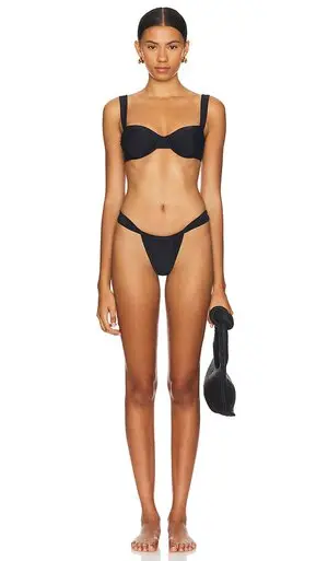 LOVERS AND FRIENDS Chasing Sunsets Top - Black