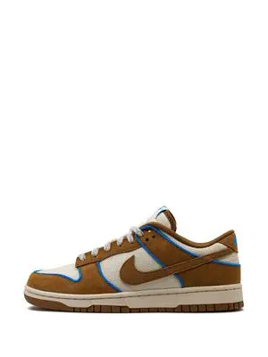 Nike Dunk Suede Sneakers - Brown