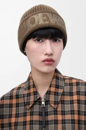 Loewe Beanie In Wool - Light Brown
