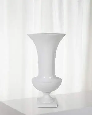 WINWARD HOME Flared Resin Vase - White