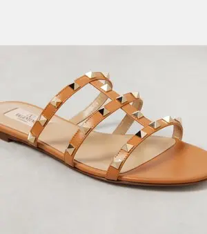 Valentino Garavani Rockstud Leather Sandals - Brown