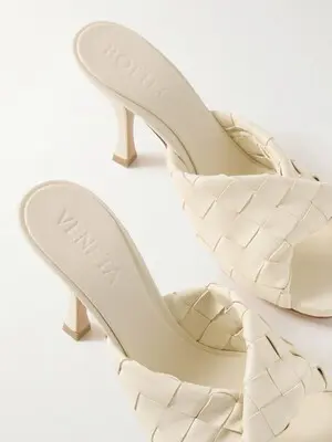 Bottega Veneta Twisted Intrecciato Leather Mules - Neutrals