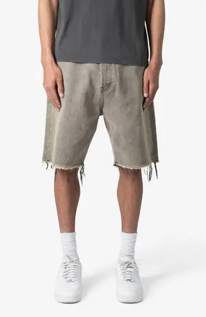Mnml Raw Edge Hem Shorts For Men