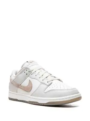 Nike Dunk Low Retro Se Sneakers - White