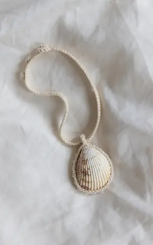 RENATA.Q Cardu Crocheted Seashell Pendant Necklace