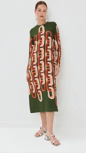 La DoubleJ Long Sleeve Midi Swing Dress - Prometheus Placée