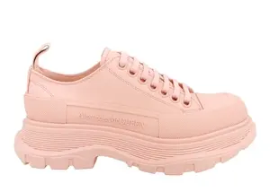 Alexander McQueen Tread Slick Low Top Sneaker - Pink