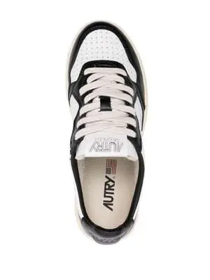 AUTRY Medalist Leather Sneakers - White