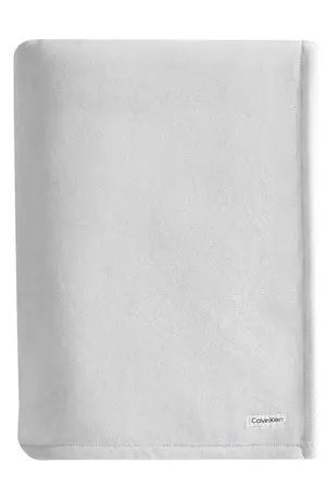 Calvin Klein Core Plush Blanket - Grey