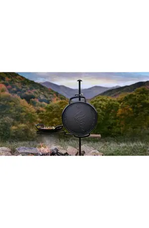 LE CREUSET Alpine Cast Iron Skillet