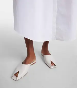 Alaïa Leather Peep-toe Mules - White