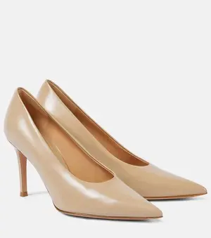 GIANVITO ROSSI Robbie Leather Pumps - Neutrals