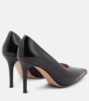 GIANVITO ROSSI Robbie Leather Pumps - Black