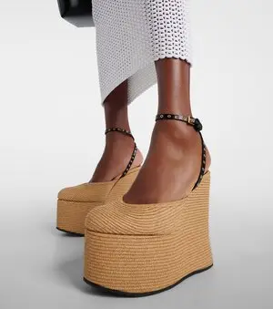 Alaïa La Leather-trimmed Paper Straw Wedges - Beige