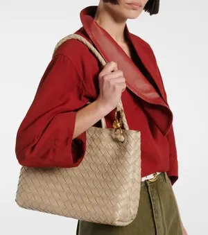 Bottega Veneta Andiamo Intrecciato Medium Leather Shoulder Bag - Beige