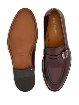 FERRAGAMO Gancini Plaque Leather Moccasins - Red