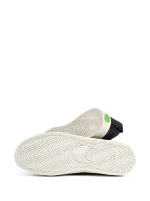 Cariuma Leather Slip-on Sneakers