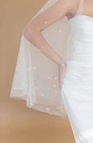 Brides & Hairpins Ilaria Fingertip Veil