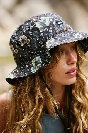 KAVU KAVU Printed Bucket Hat Wildflowers