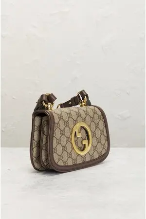 Gucci Gg Blondie Shoulder Bag - Beige