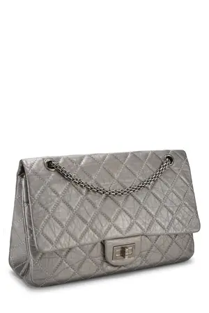Chanel Quilted Calfskin 2.55 Reissue Flap 227