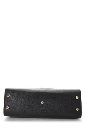 Gucci Grained Leather Soho Handbag - Black