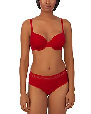 Le Mystère Second Skin Back Smoother Bra Lipstick