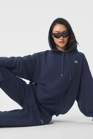 Alo Yoga Accolade Hoodie In Blue, Size - Navy | Editorialist