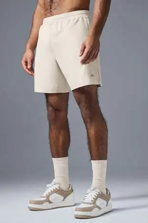 Alo Yoga 7" Conquer React Performance Short In Beige, Size