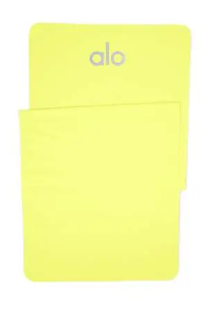 Alo Yoga Grounded No-slip Towel In Yellow