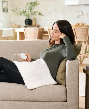 PURE ENRICHMENT Pureradiance Luxury Heating Pad