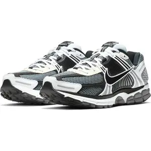 Nike Women's 2000s Running Style Sneakers