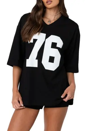 EDIKTED 76 Oversized Graphic T-shirt - Black