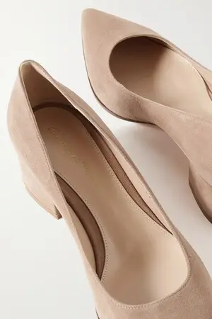 GIANVITO ROSSI Piper 45 Suede Pumps - Neutrals