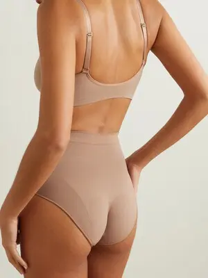 SKIMS Seamless Sculpt Mid Waist Brief - Neutrals