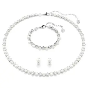 SWAROVSKI Matrix Jewelry Set - White