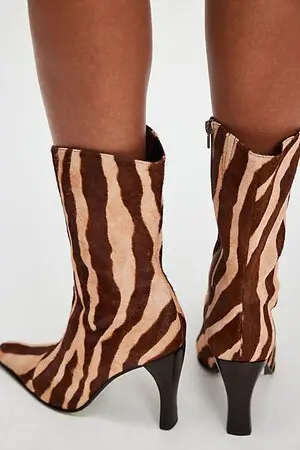 Jeffrey Campbell Sweet Talker Snip-toe Boots - Brown Beige Zebra