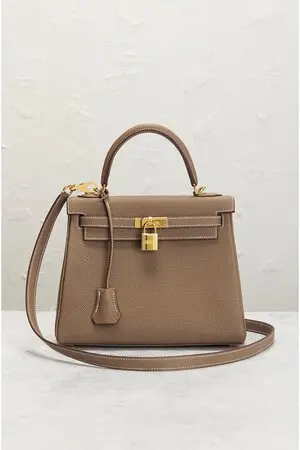 Hermès Togo B Stamp Kelly 25 Handbag In Brown
