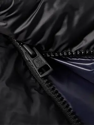 Moncler Cyclone Convertible Quilted Down Jacket - Black
