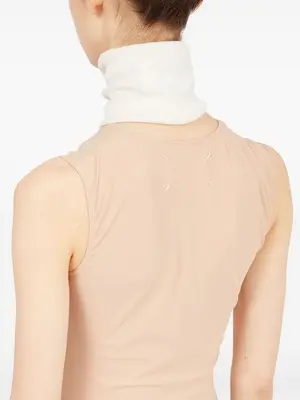 MAISON MARGIELA Four-stitch Wool Neck Warmer - White