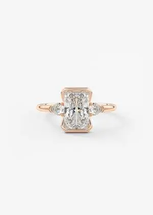 FRANK DARLING Clutch Radiant Cut Three Stone Ring - Yellow Gold