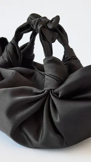 NLA COLLECTION Nla Knot Bag - Black