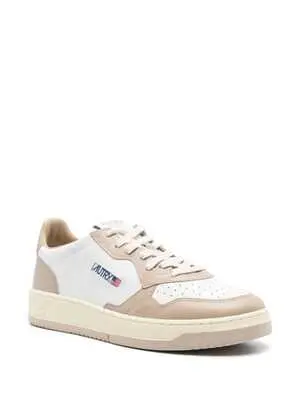 AUTRY Medalist Leather Sneakers - White