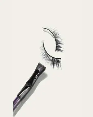 KEVYN AUCOIN Angled Fan Mascara Brush