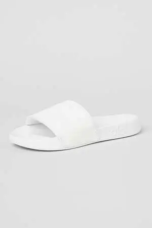 Alo Yoga It Slide White