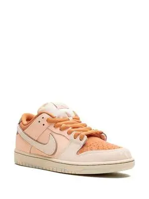 Nike Sb Dunk Low Pro Prm Trocadero Gardens Sneakers - Pink
