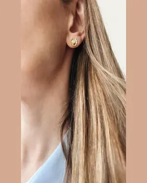 HAUTE VICTOIRE Etoile Diamond Stud Earrings