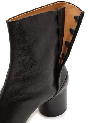 MAISON MARGIELA Tabi 60 Leather Ankle Boots - Black